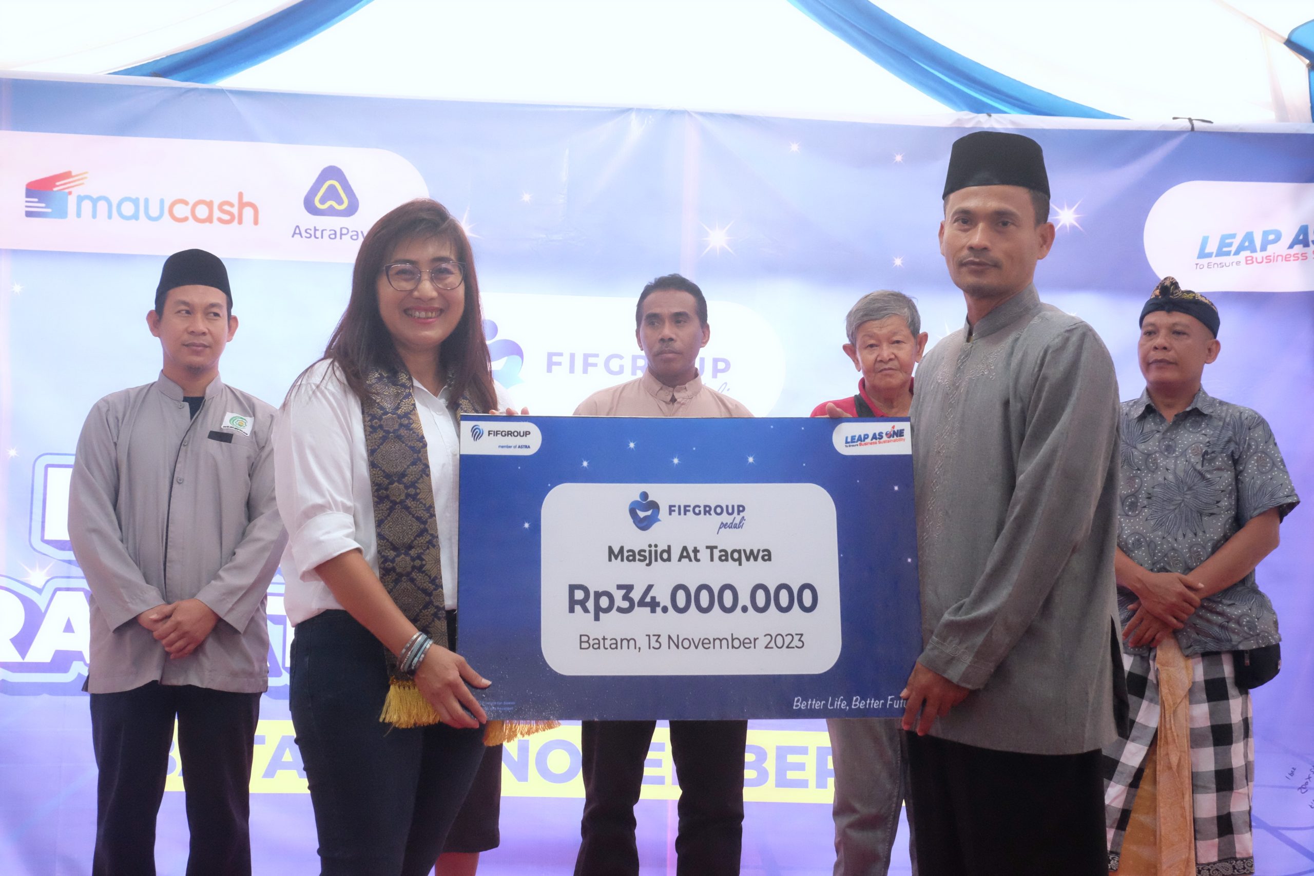 FIFGROUP Serahkan Bantuan bagi Enam Rumah Ibadah dari Lima Agama ...