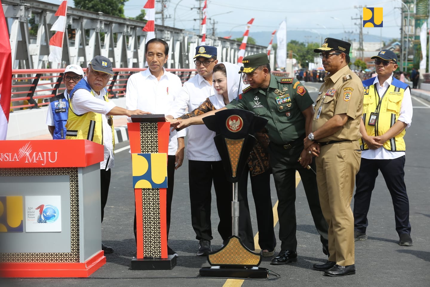 Menteri Basuki Dampingi Presiden Jokowi Resmikan 3 Jembatan Callender ...